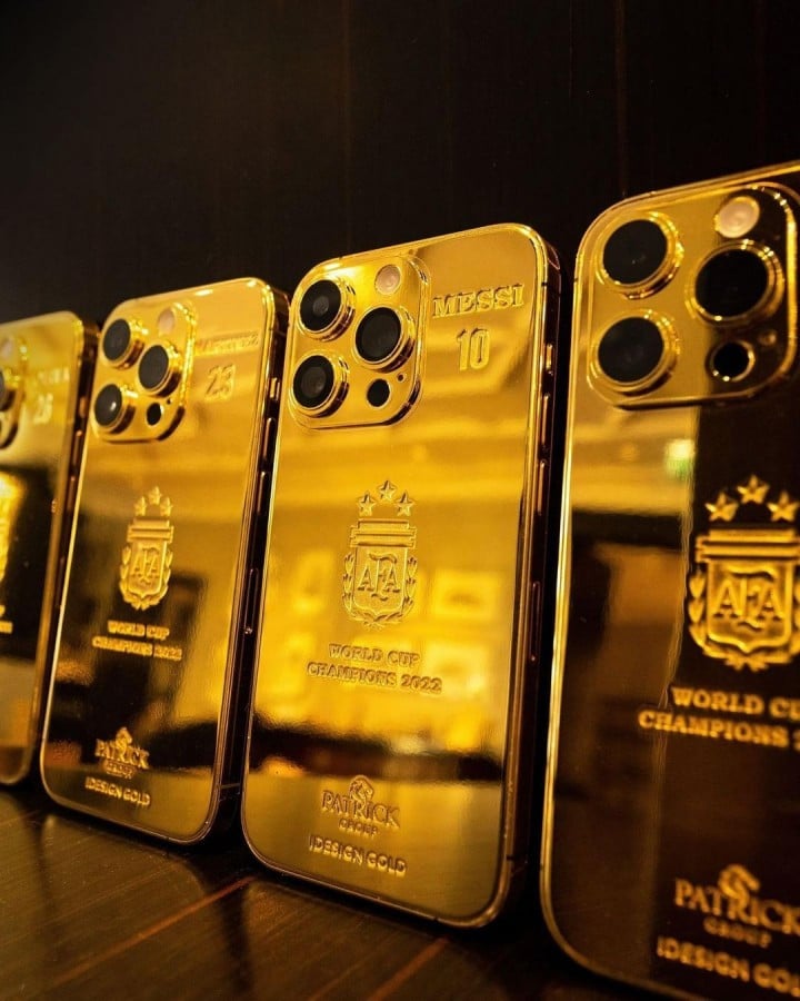 Lionel Messi oferece 35 iPhone 14 Pro em ouro aos seus companheiros de ...